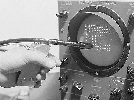 Light pen dictionary definition | light pen defined